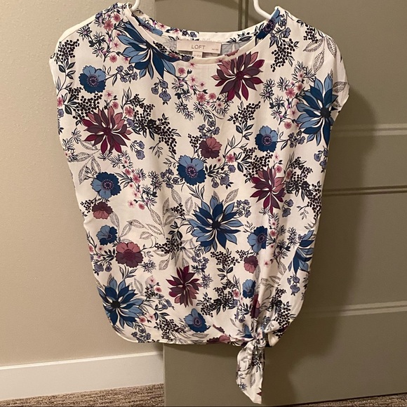 Tops | Loft Floral Top | Poshmark